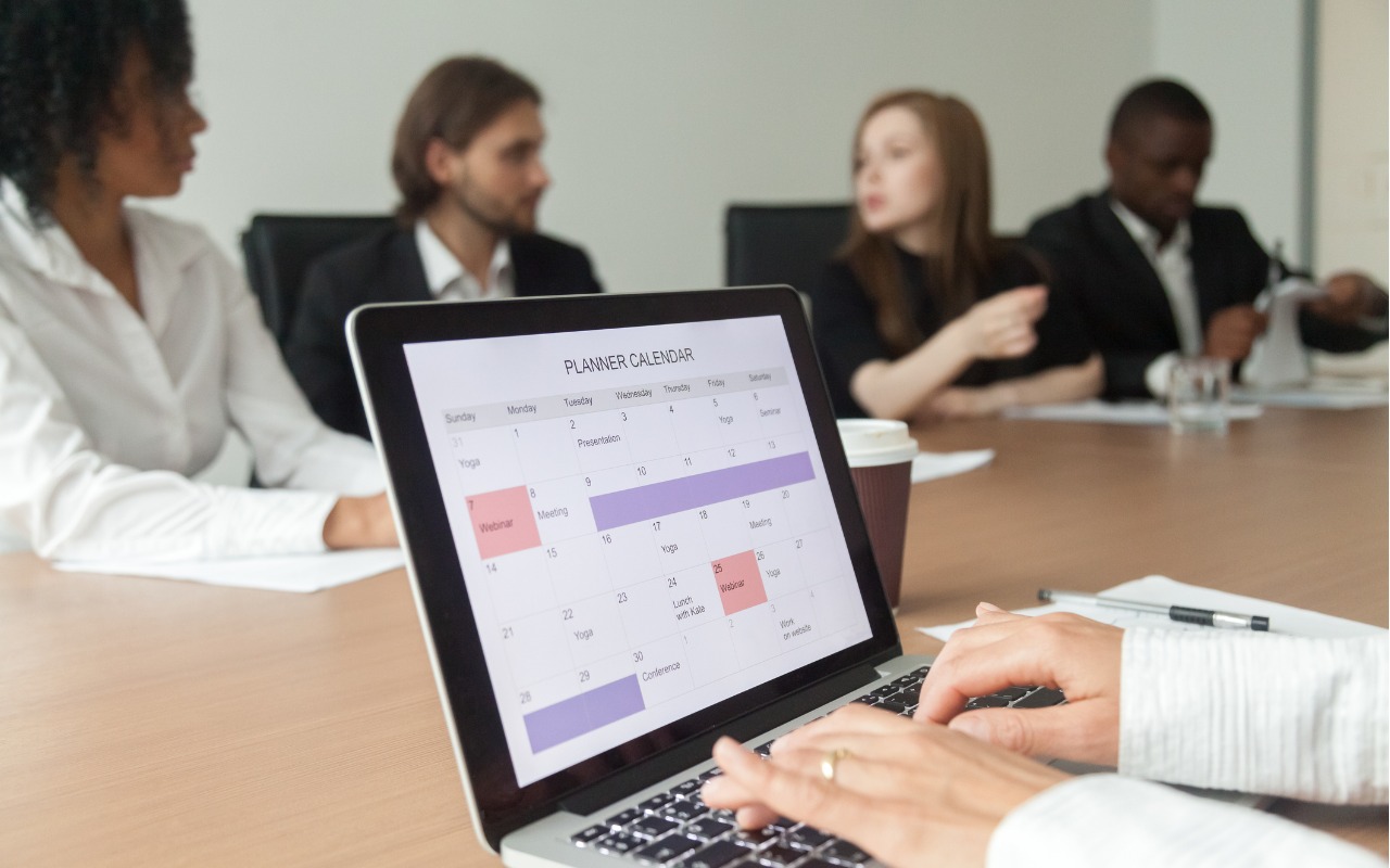 Picking Group Meeting Times Is Easy with Crab Fit - IT WORX